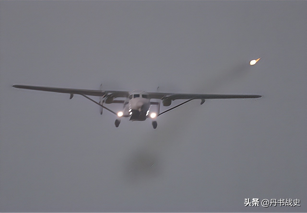 運輸機改攻擊機，波蘭MC-145B多用途飛機 - 資訊咖