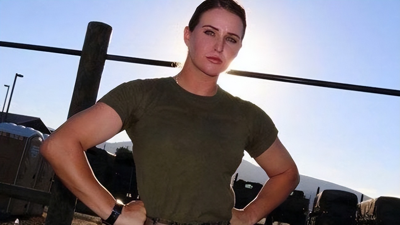 The 20-year-old American female soldier collapsed after being captured ...