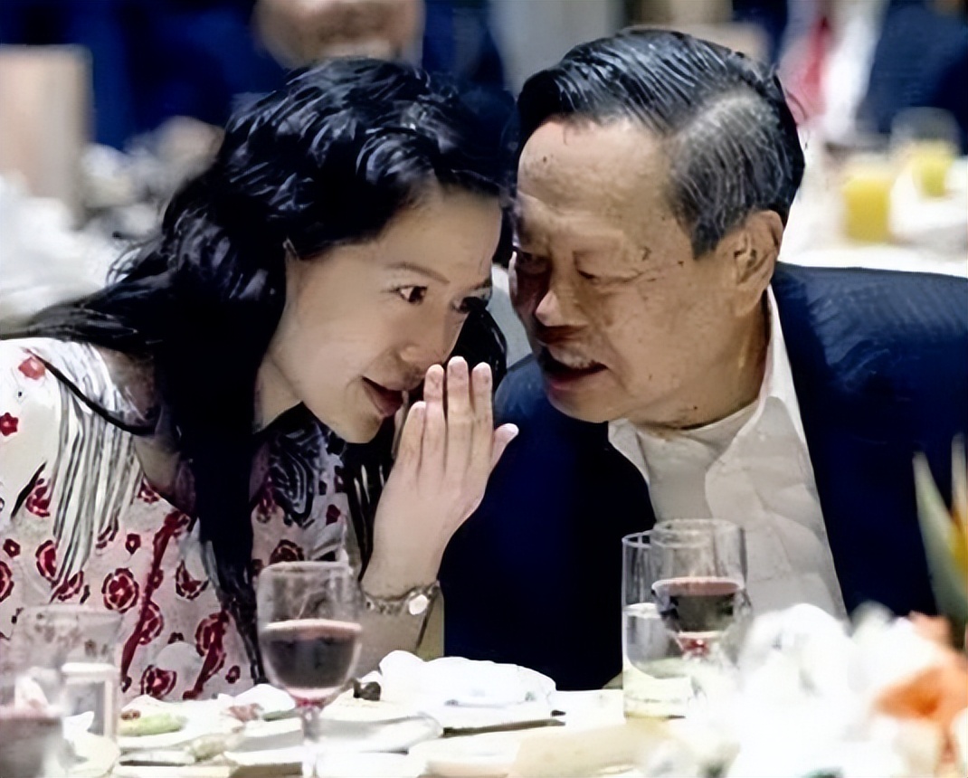 The Comparison Photo Of Weng Fan And Yang Zhenyus Ex Wife Instantly