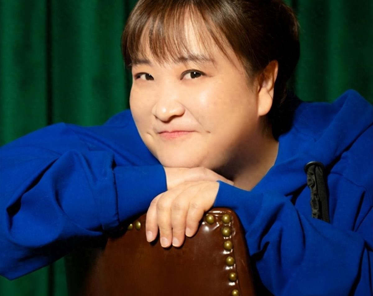 41-year-old Jia Ling lost more than 50 pounds and was completely ...