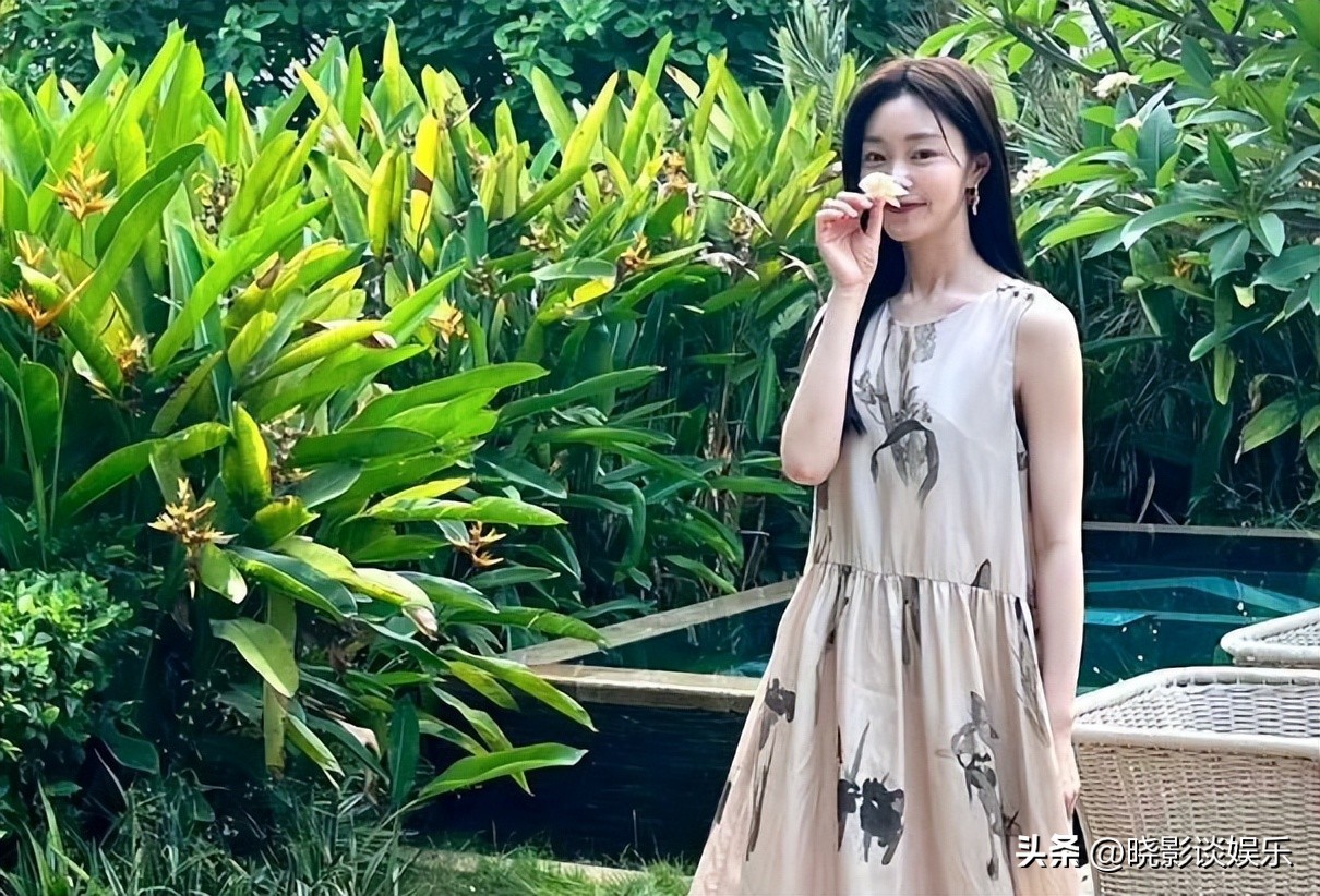 Bai Jingting and Song Yi are suspected to be traveling together? The ...