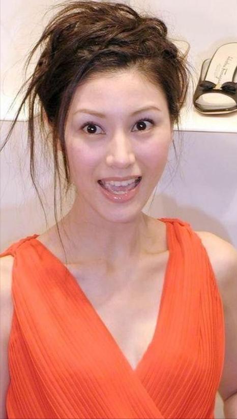 Li Jiaxin, the beauty who has dealt with the wealthy, is 51 years old ...