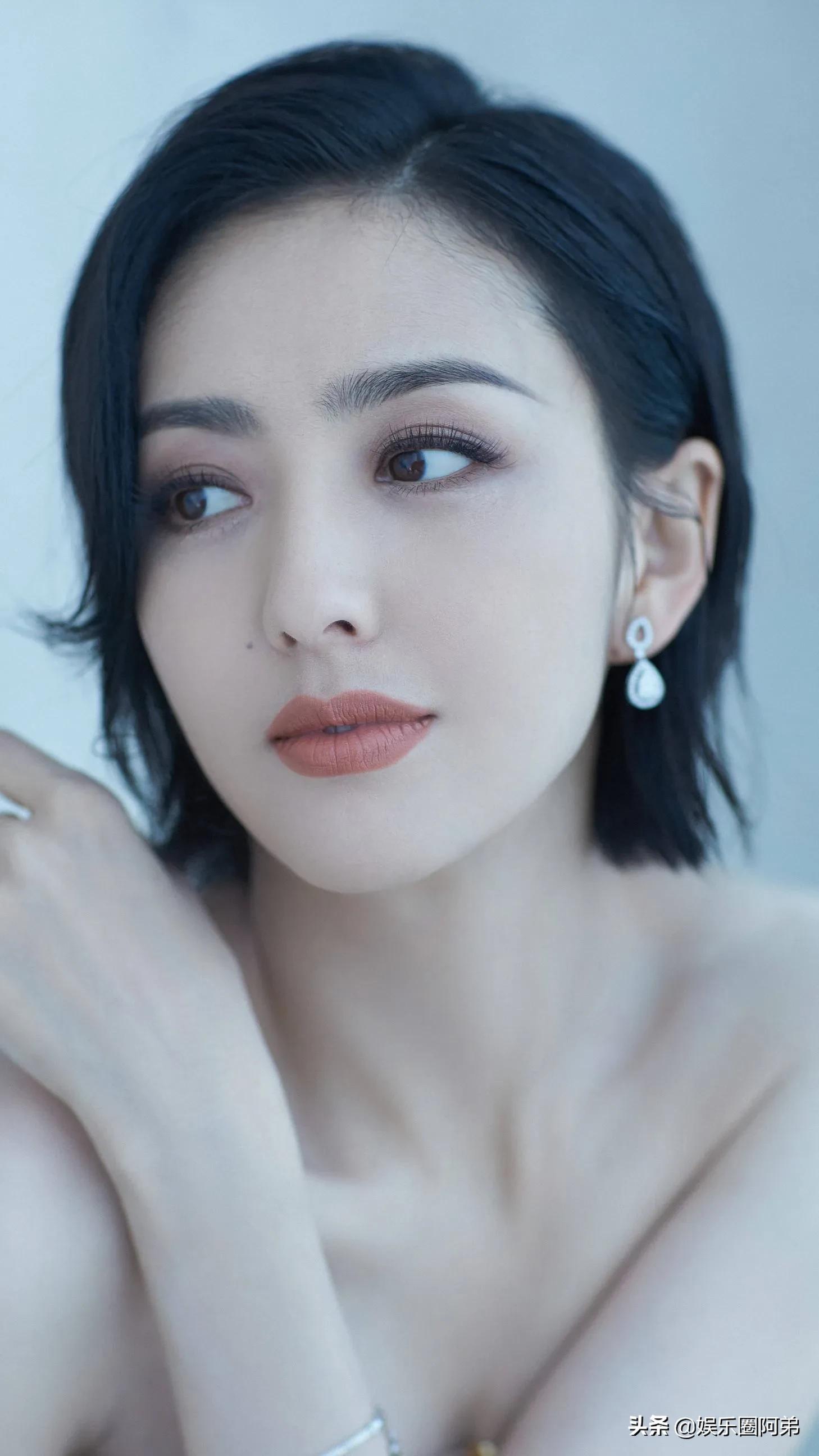 Tong Liya is a Xinjiang actress who became popular earlier, in addition ...