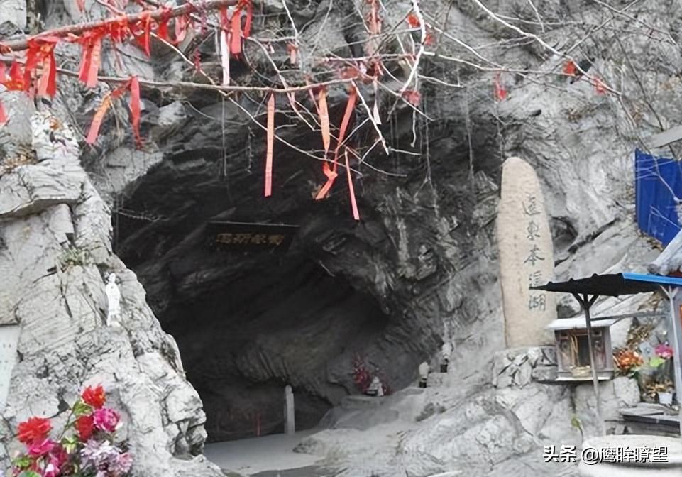 The smallest lake in the world, only 15 square meters, has created a ...