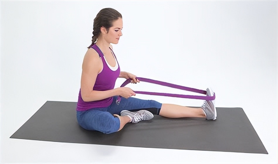 Asana Remarks: Head to Knee Single-Leg Back Stretch - iNEWS