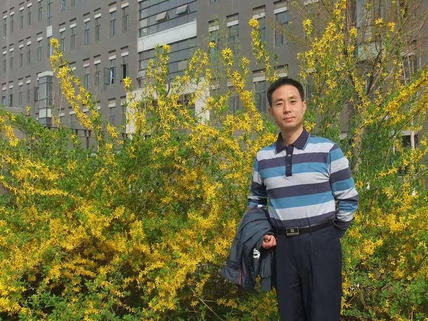 Liu Haiping's "July 1st" Remembrance (Two Poems) - iNEWS