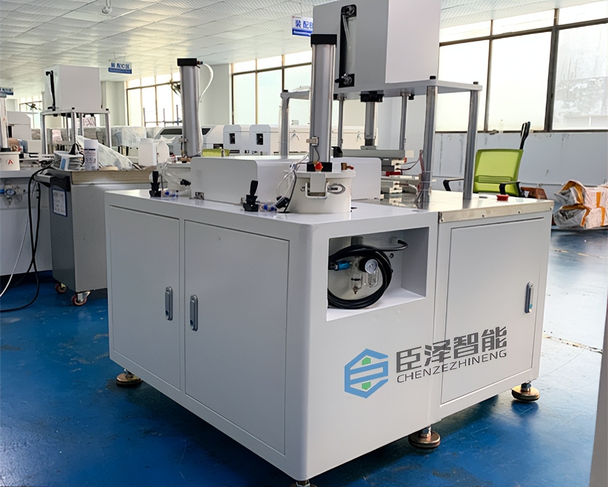 Silicone light strip plug all-in-one forming machine - iNEWS