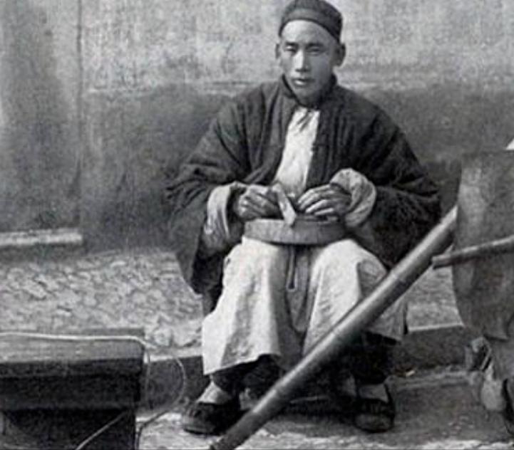 How did the eunuch urinate?Uncover the details of the castration of ...