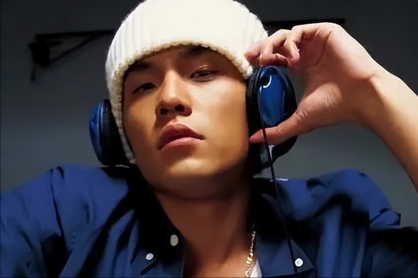 Back then when Vic Zhou and Jay Chou had a quarrel in F4, Edison Chen ...