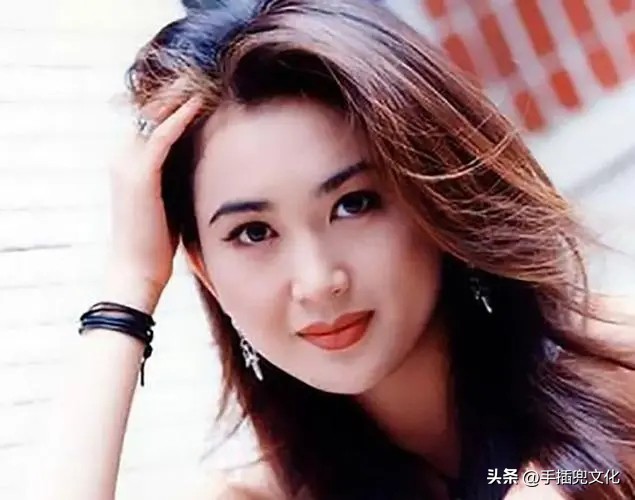 On the screen, they have a variety of amorous feelings, making ...