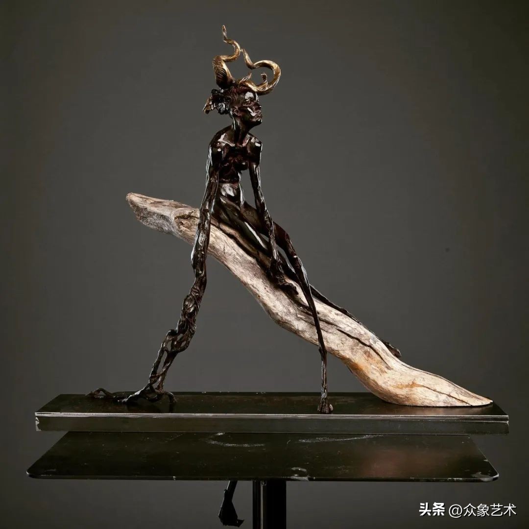 Dramatic Sculptures - iMedia