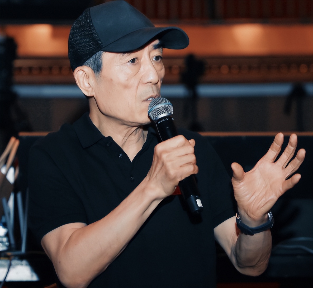 The host asked Zhang Yimou, who is the best actor in China? How did he ...