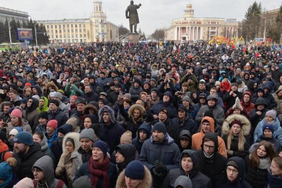 Putin's frequent activities: to appease the morale of the army or to ...