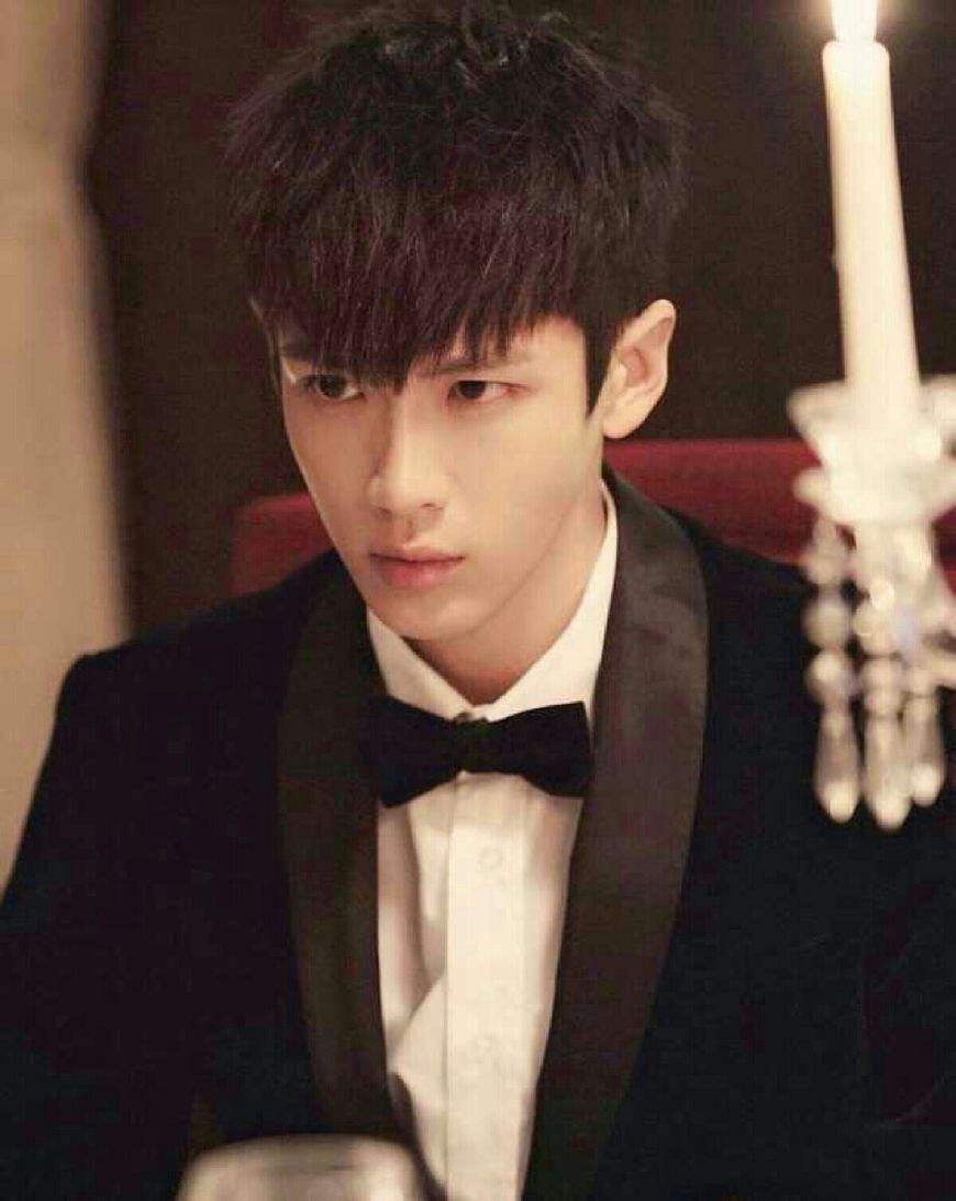 The artist with acne on the face, Hua Chenyu and Ke Zhendong are ...