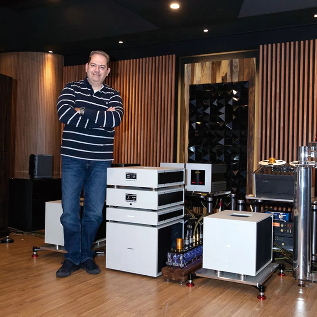 Pilium Audio Greek gods Leonidas integrated amplifier - iNEWS