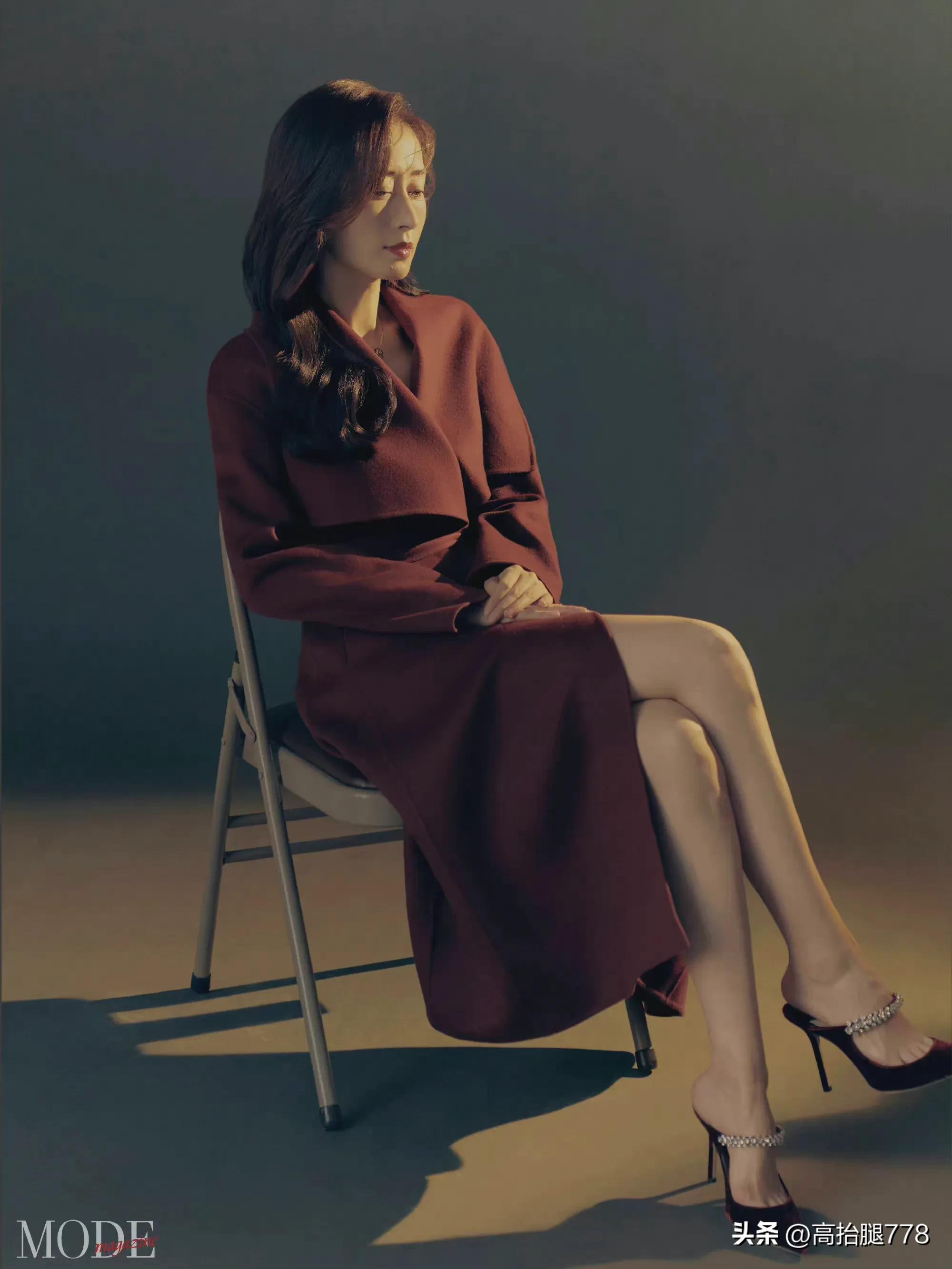 Beautiful and sassy long-legged sister!Zhou Yutong - iNEWS