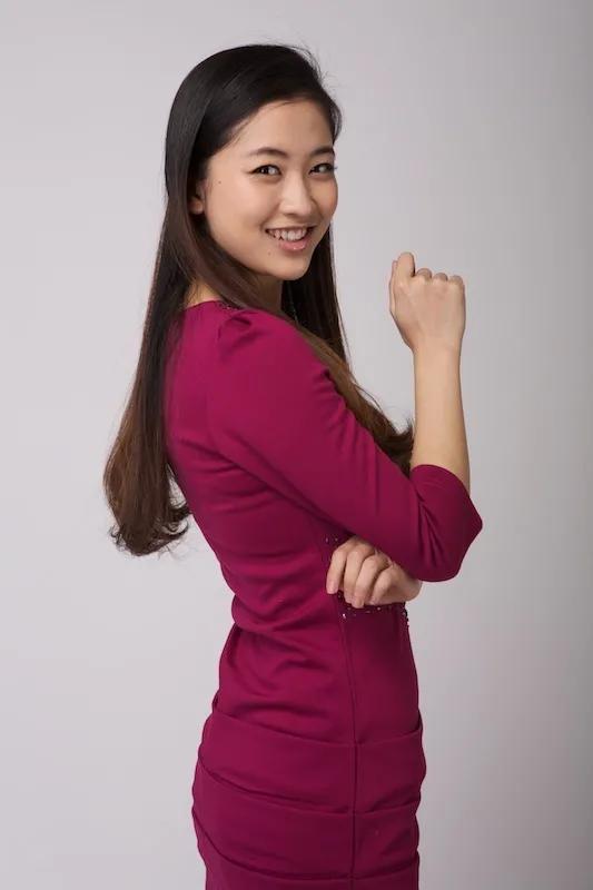 CCTV's "Faraway Home" host Tang Tianjiao's beautiful photos - iNEWS