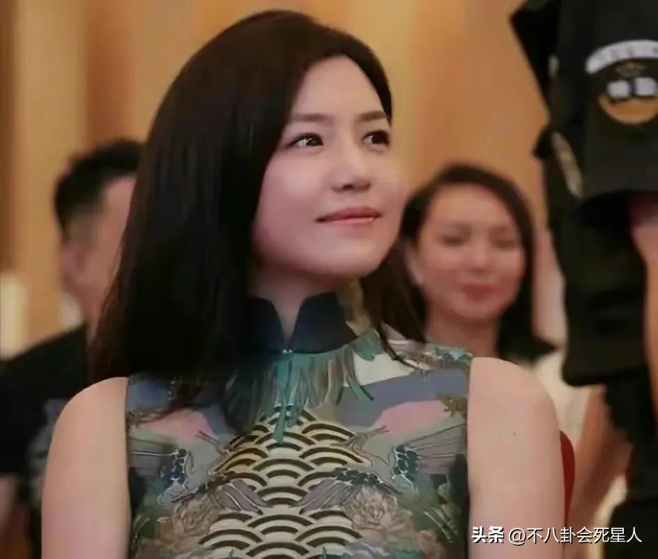 Big head and small body, short hands, and short necks, these 10 ...