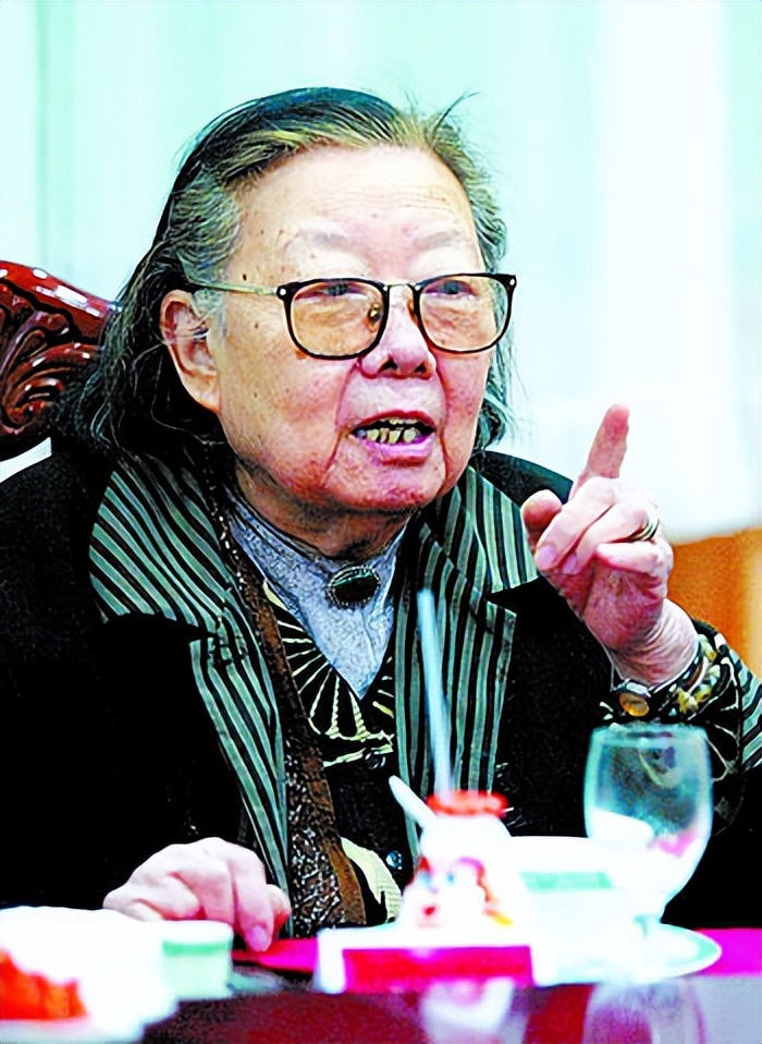 Li Xiannian's wife, Lin Jiamei: Graduated from Shanghai Tongde Medical ...