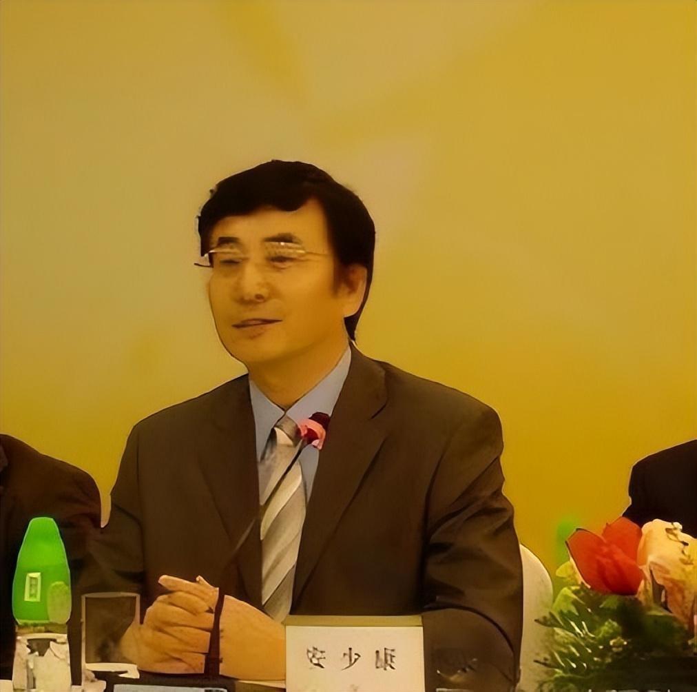 After 30 years of going around in circles, the relationship between Liu ...