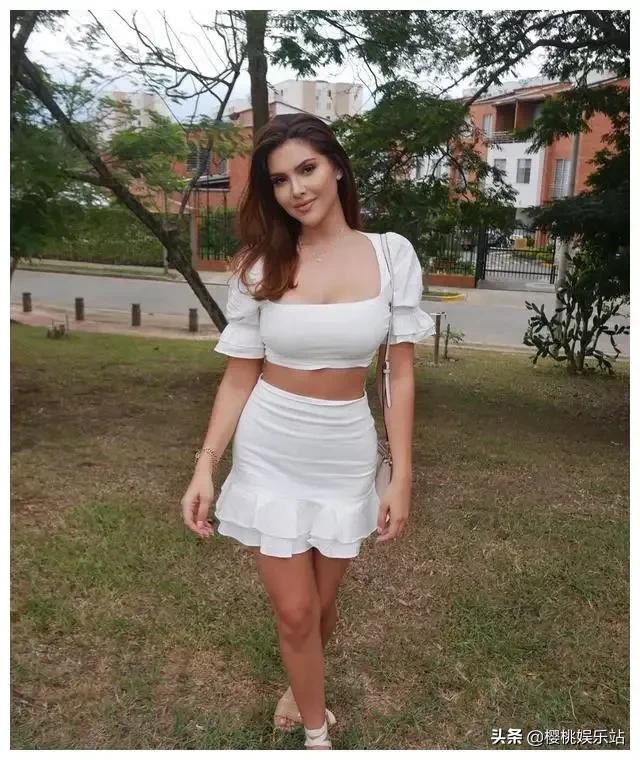 American supermodel Nicole Ramirez stunning beauty, fitness exercise to ...