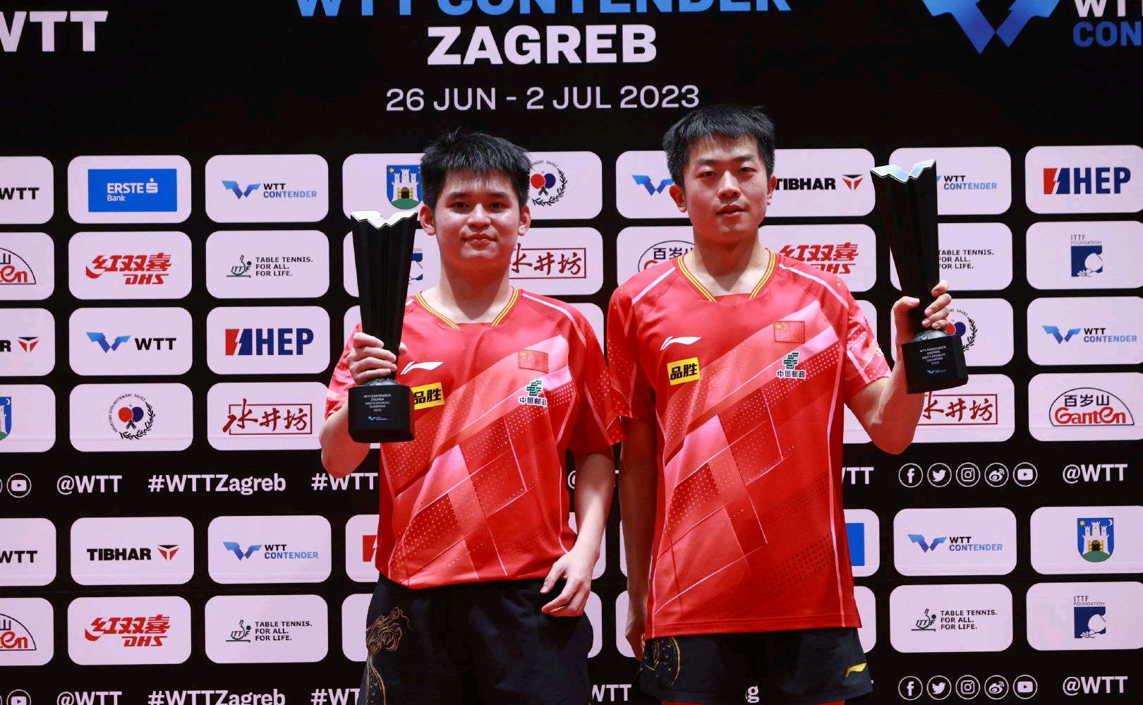 Ma Long won the runner-up in the men's doubles, and Wang Yidi and ...