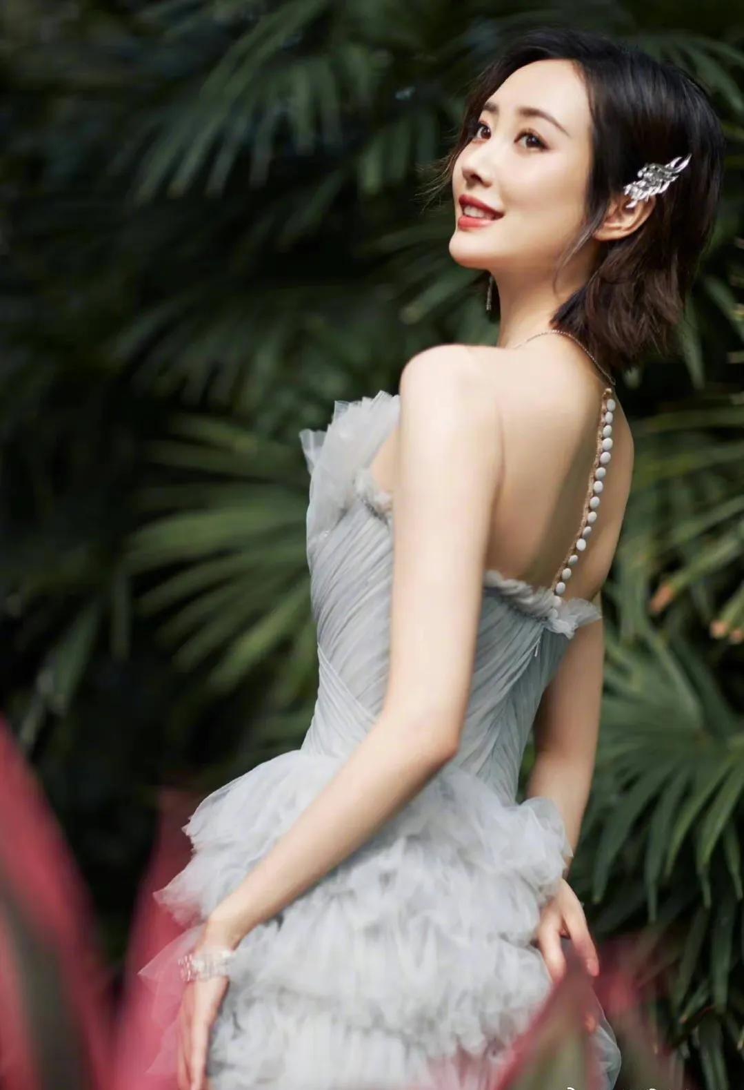 Beautiful actress Li Chun - iNEWS