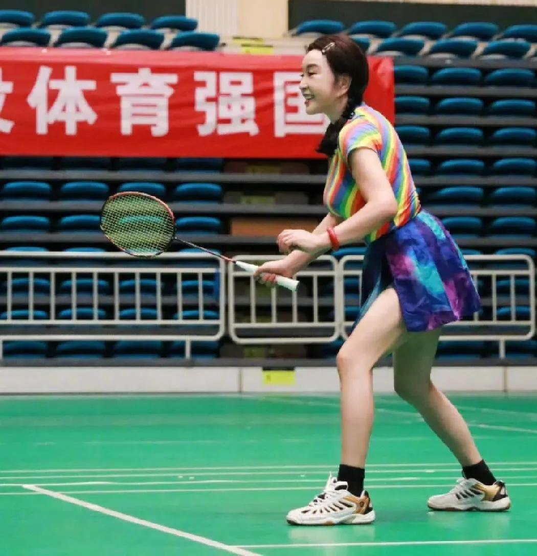 Stunning Liu Xiaoqing (Chen Tao) - iNEWS