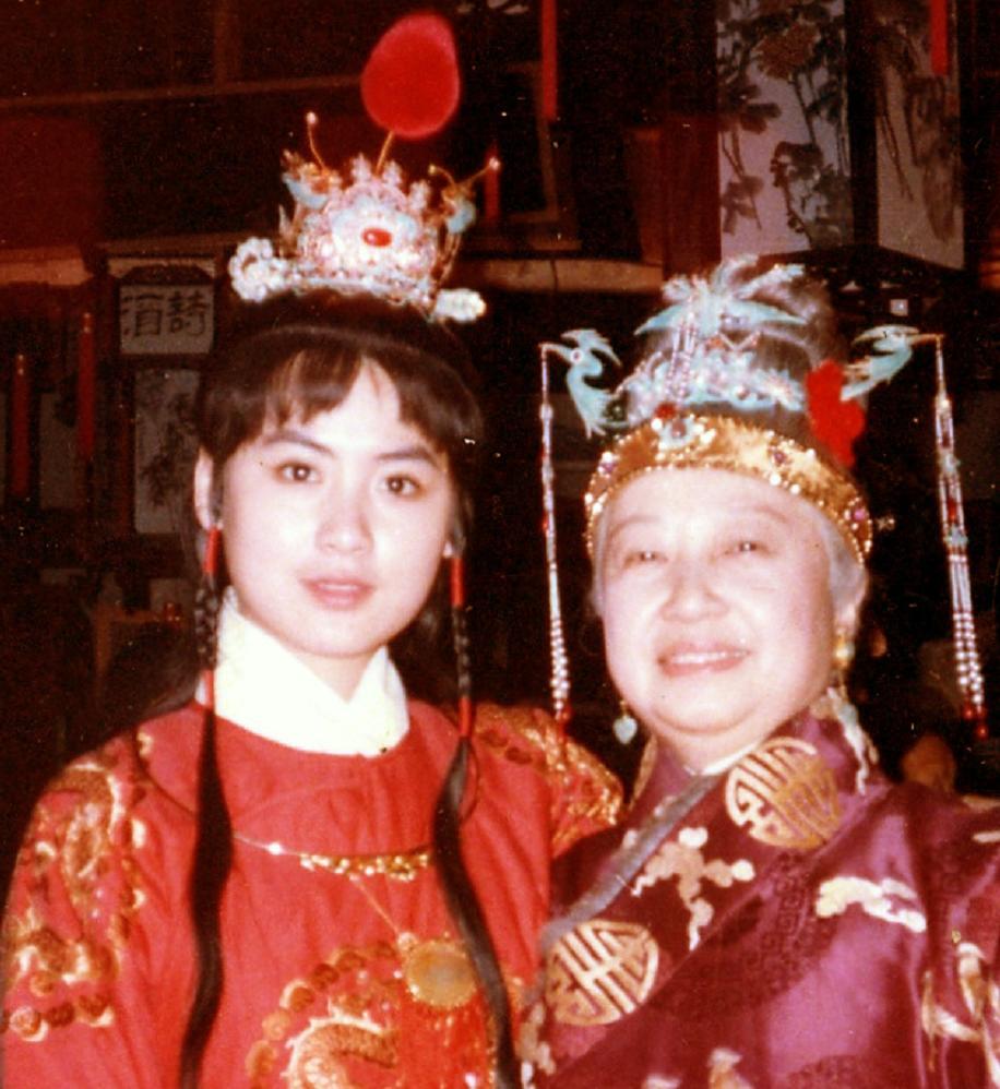 Tong Ruixin married the sick and fat Xia Jing, Xia Jing took the risk ...