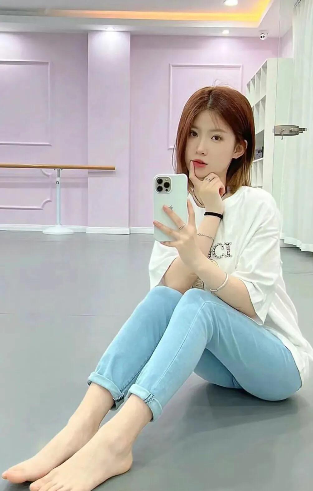 Street photo of beautiful young lady 89 - iNEWS