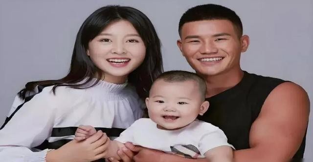 31-year-old Gazi and 28-year-old Yingzi reunited. One is strong and ...