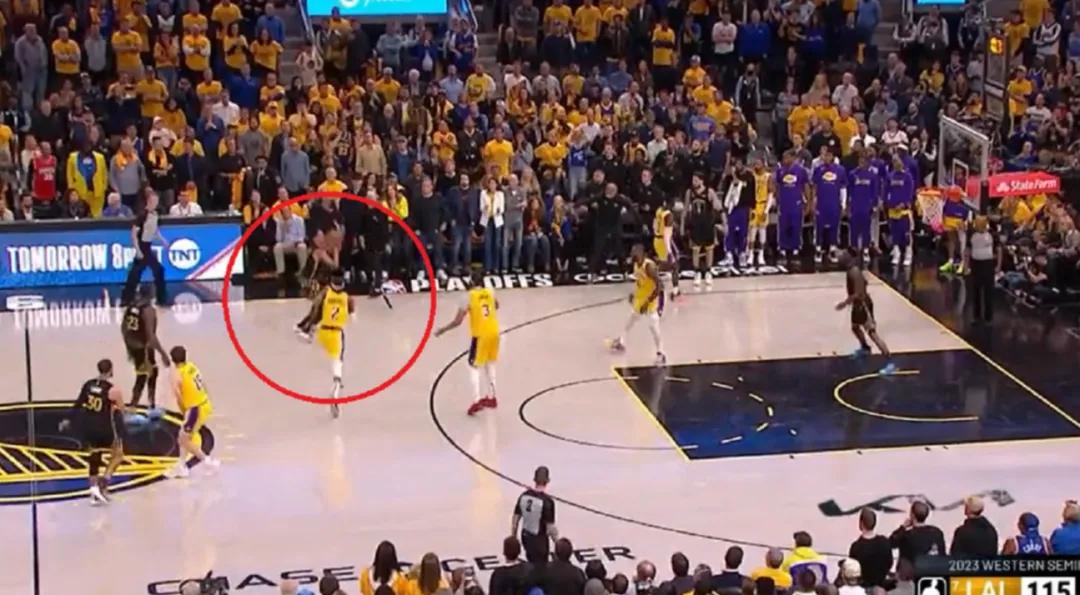 The first battle of "Lake Braves Showdown": The three-point rain of the ...