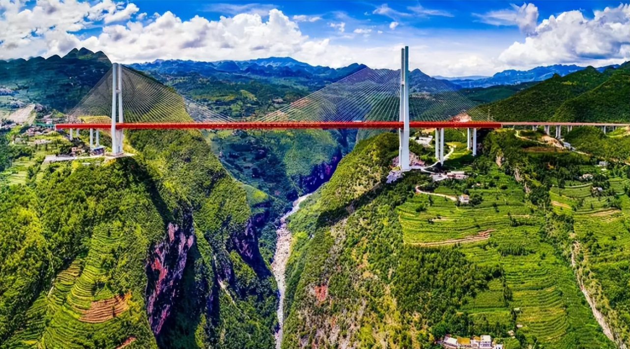 3,000 years to complete?China builds the world's first bridge, but US ...