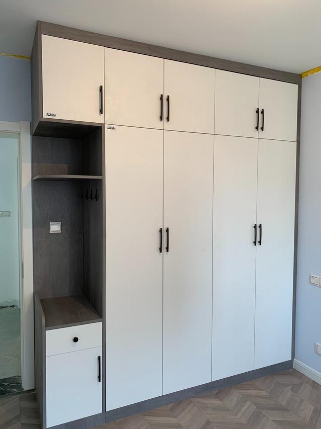 What does EGGER board w1000 mean (online answer) - iNEWS