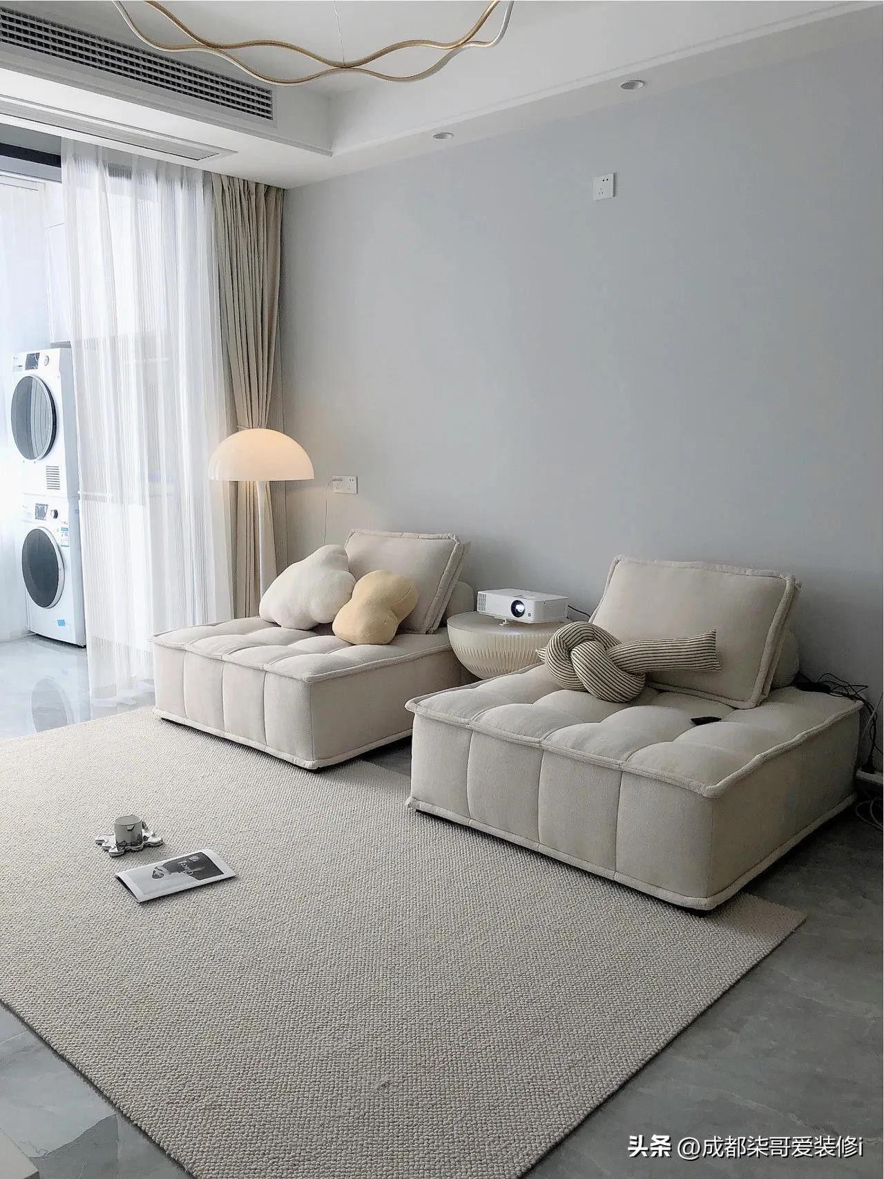 The 98-square-meter small three-bedroom, the overall simple and ...