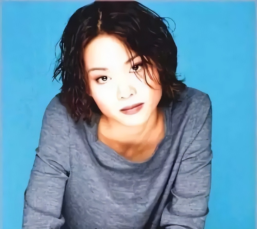 A recent photo of 48-year-old Xu Meijing, who was once as famous as ...