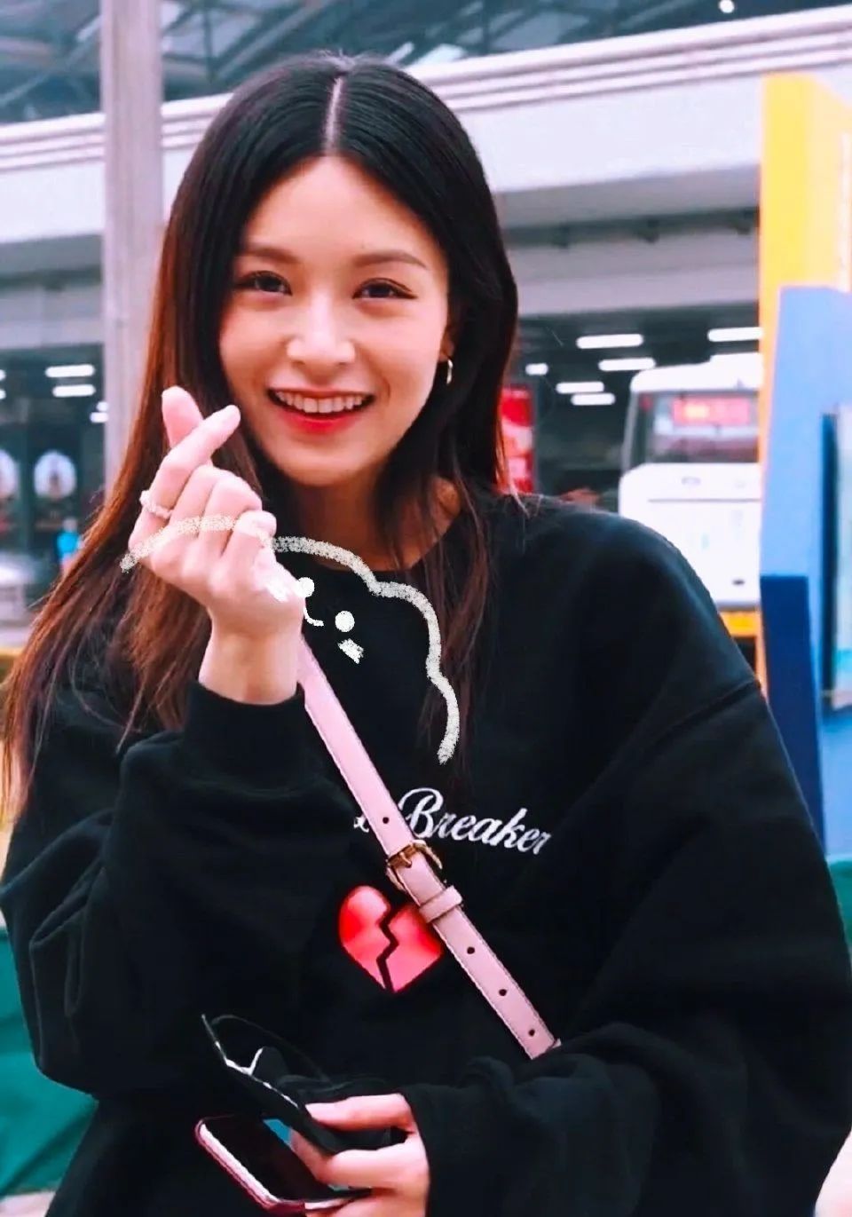 "Beautiful beauty" Wen Yongshan, her femininity explodes! - iMedia