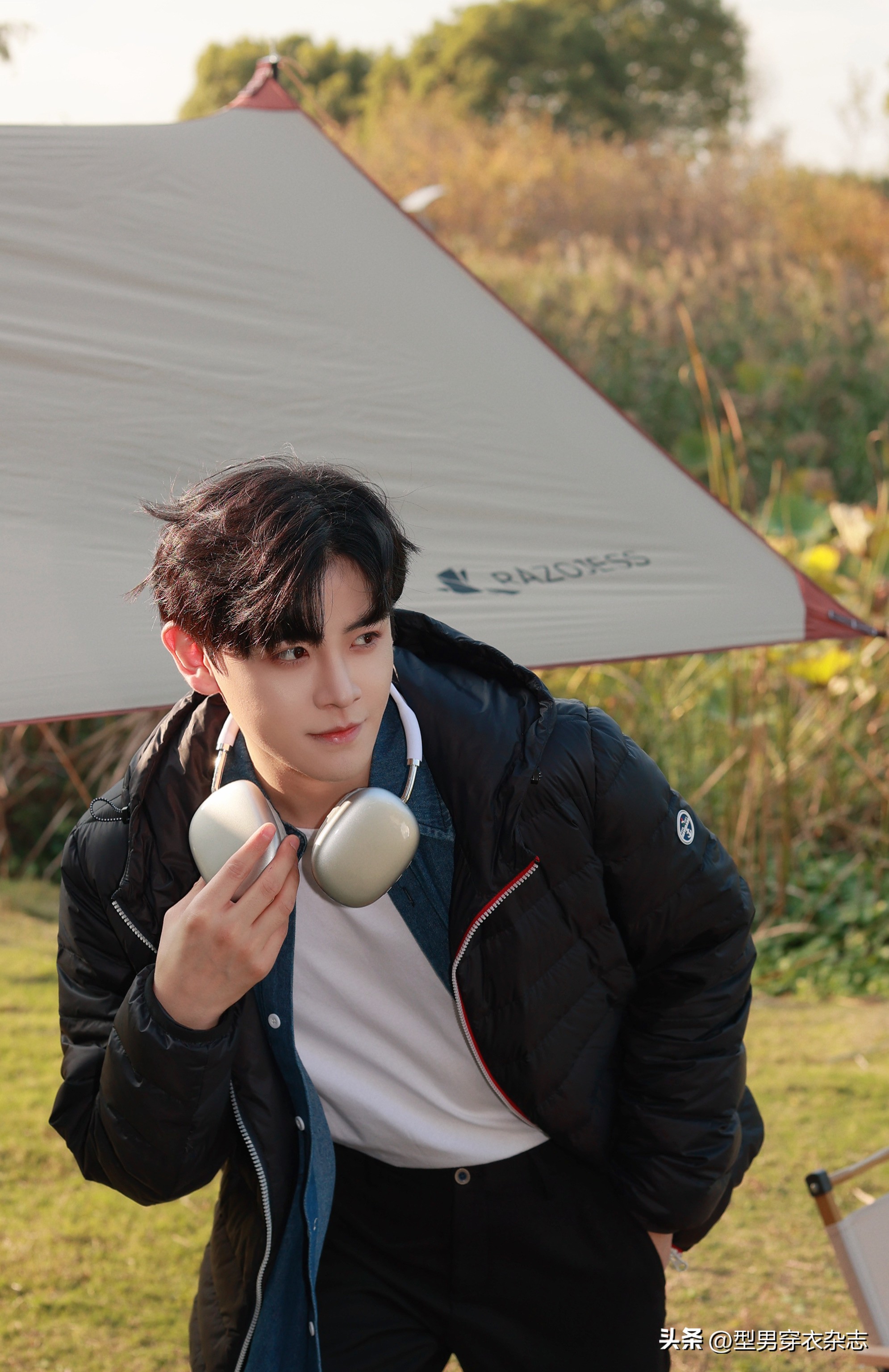 Demeanor is more important than temperature, and down jackets can also ...