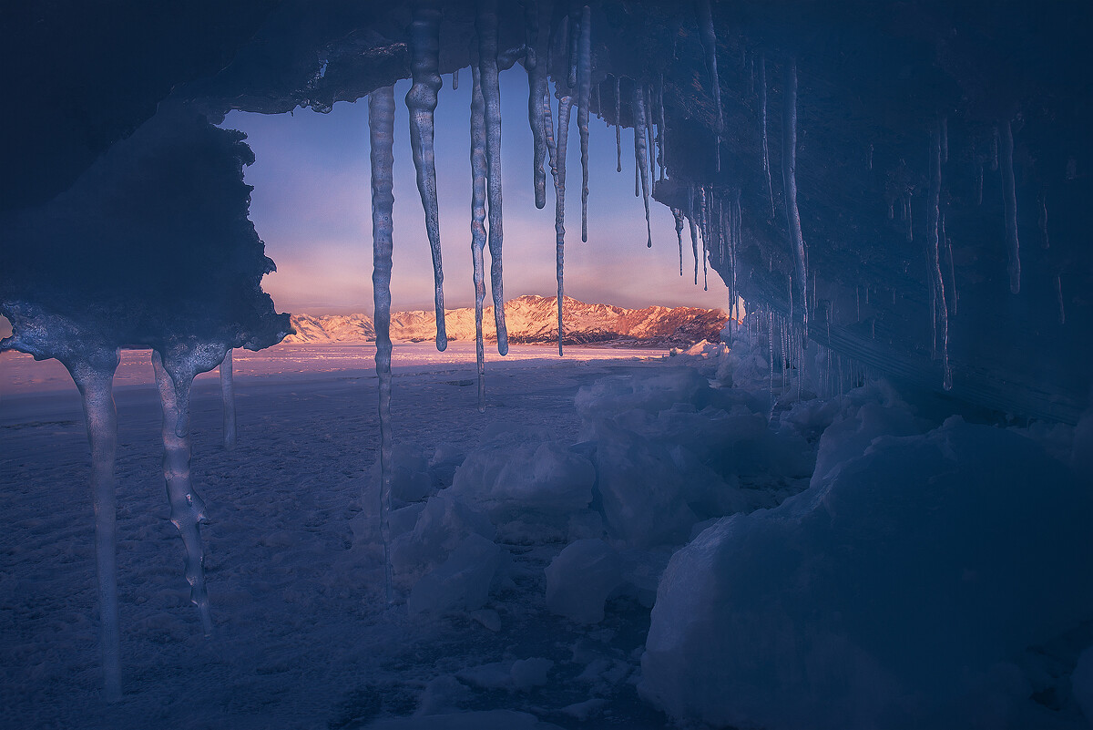 165 meters long! How did the large ice cave in Qamdo, Tibet form ...