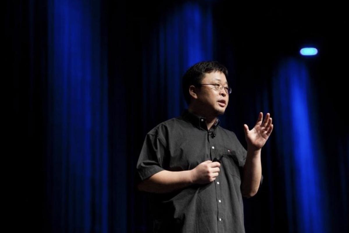 After spraying the iPhone 14, can Luo Yonghao's AR dream come true? - iNEWS