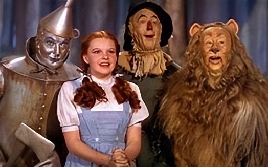 What method does the Wizard of Oz movie use to show the world full of ...