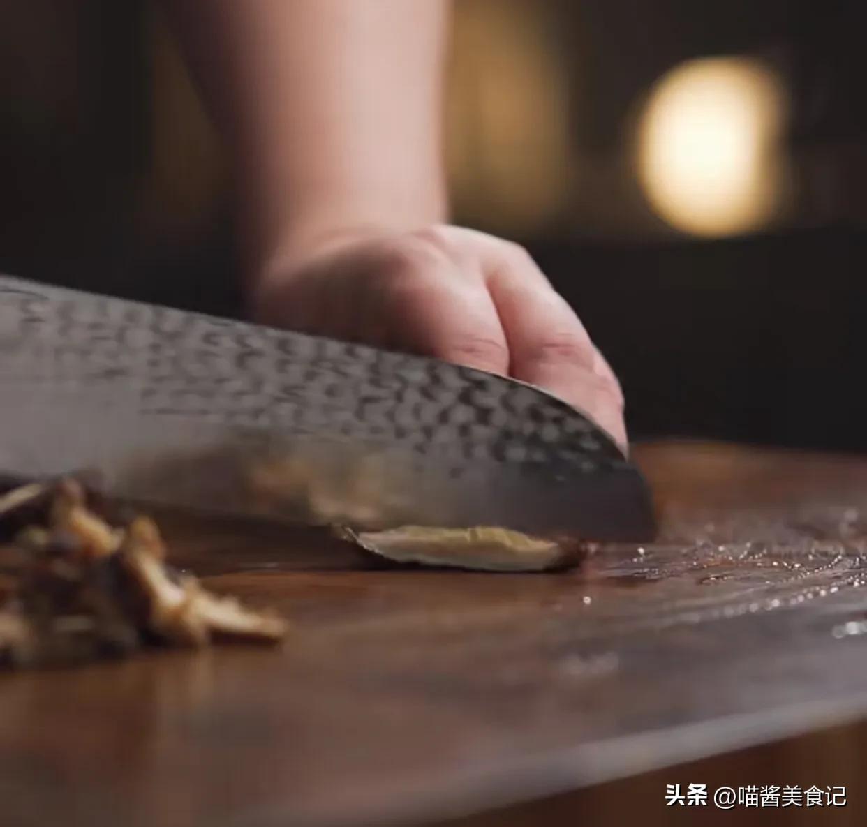 Sticky Rice with Mushroom and Chinese Sausage - iNEWS
