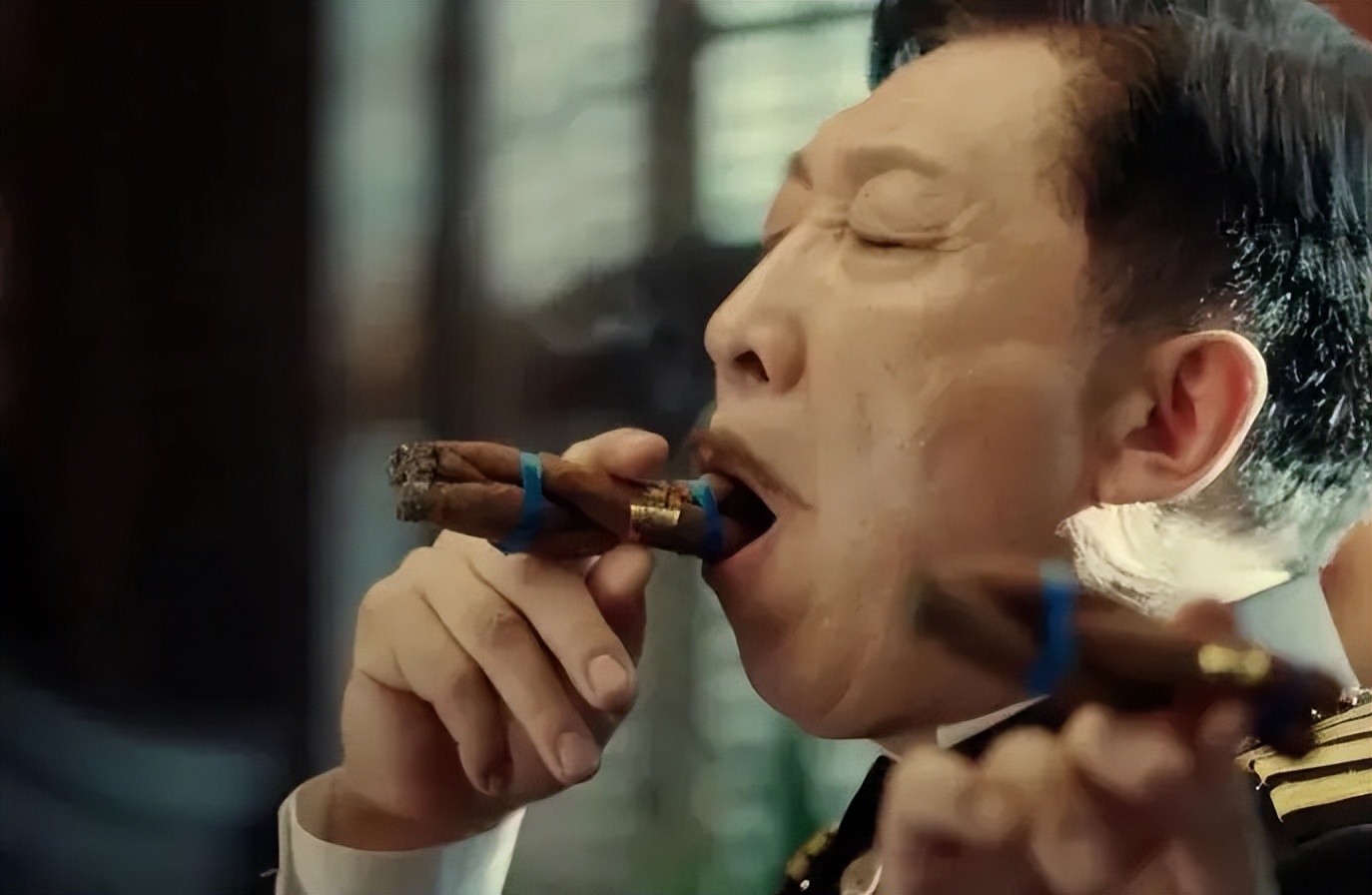 Coiled snake cigars are rare, but you need to know how to smoke them ...