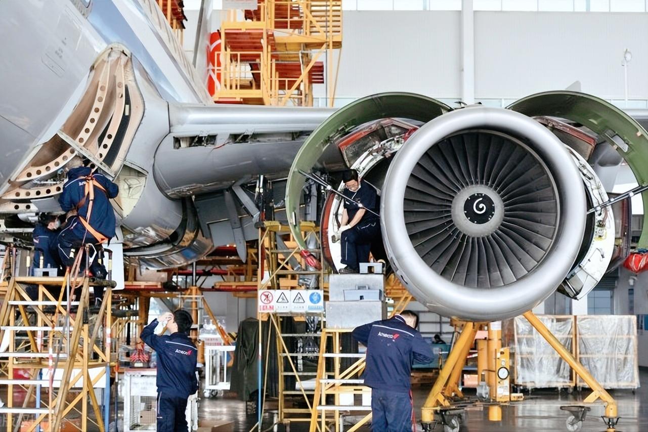 sharp! China's C919 large passenger aircraft officially put into use ...