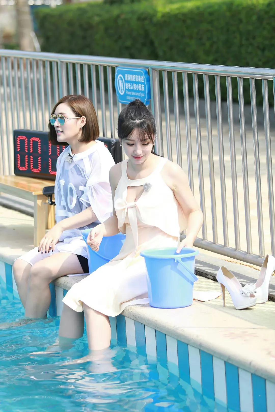 Famous scene of Liu Yan variety show - iNEWS