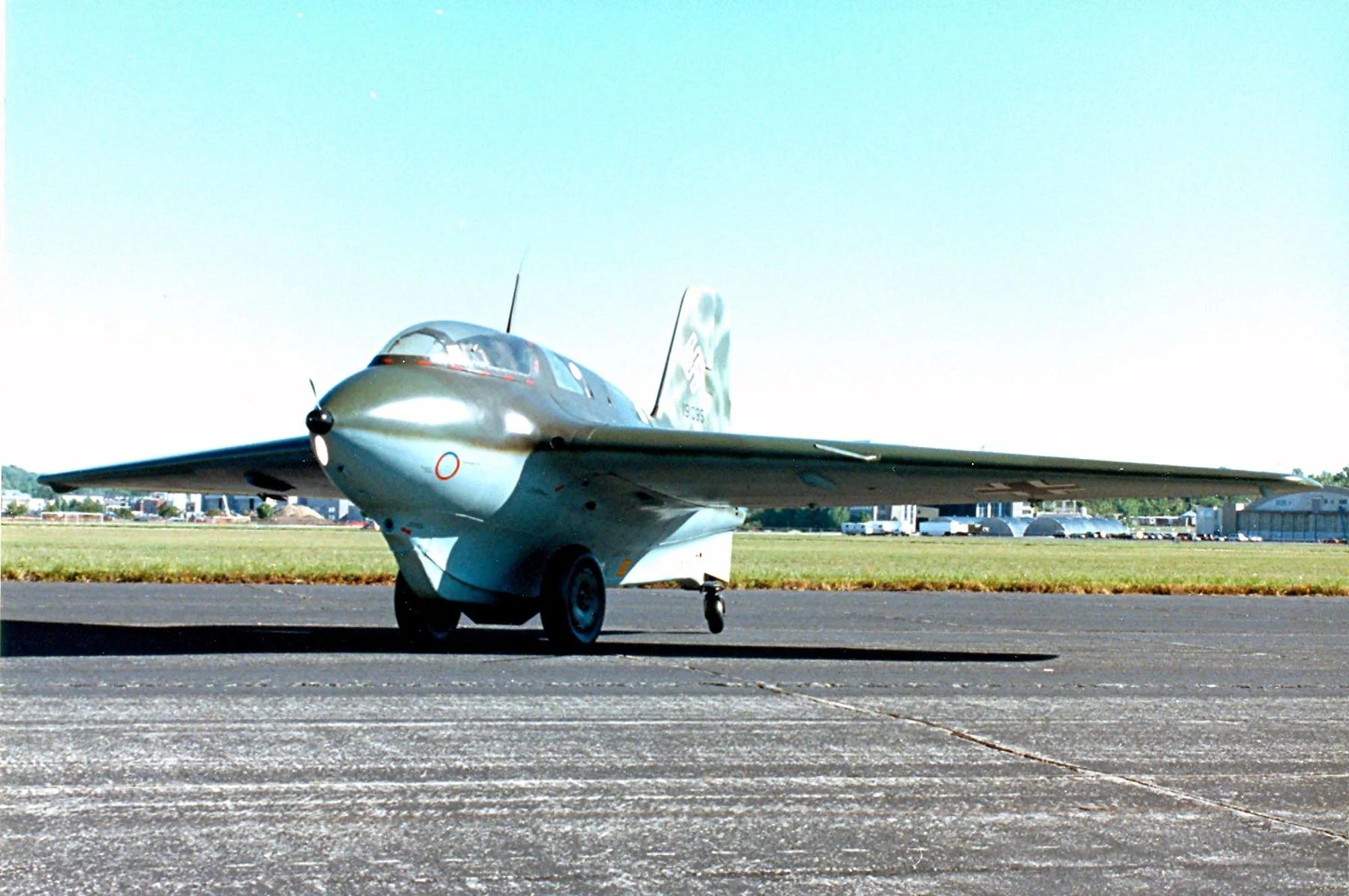 The world's only rocket-powered fighter jet - the Me163 - iNEWS