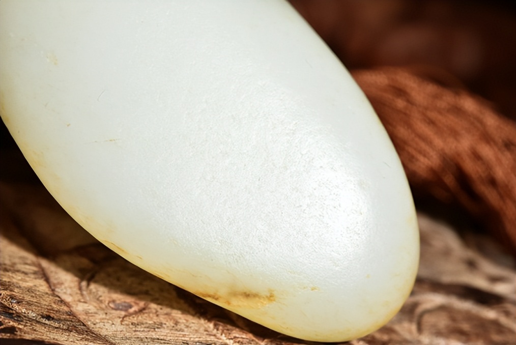 The whiteness of Hetian jade, suet white is first-class white and ...