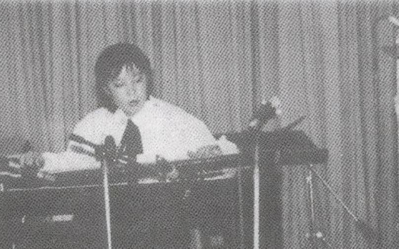 29 years ago, Zhu Ling, a talented woman from Tsinghua University, was ...