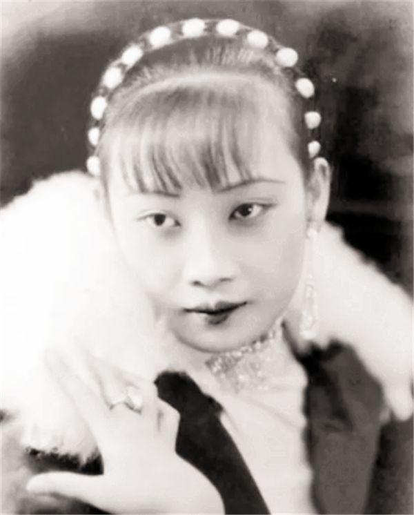 Xiang Yingxin, the flower of military command: gave birth to 8 children ...