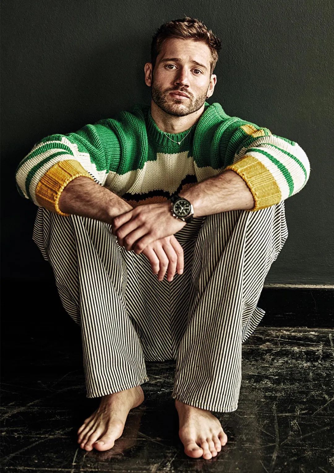 British actor Alexander Lincoln officially comes out as gay - iNEWS